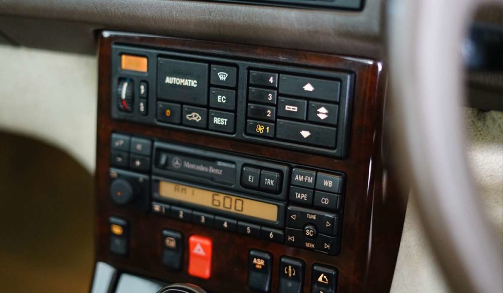 1995 Mercedes-Benz SL320 (R129) - H&L Classic
